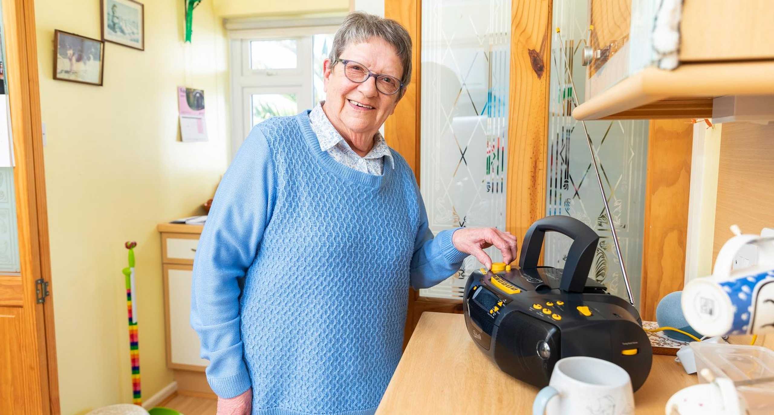 Radio listening figures | British Wireless for the Blind Fund